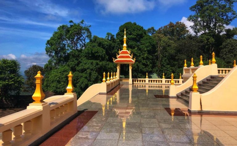 Dress Code for Temples in Thailand | What You Should Wear