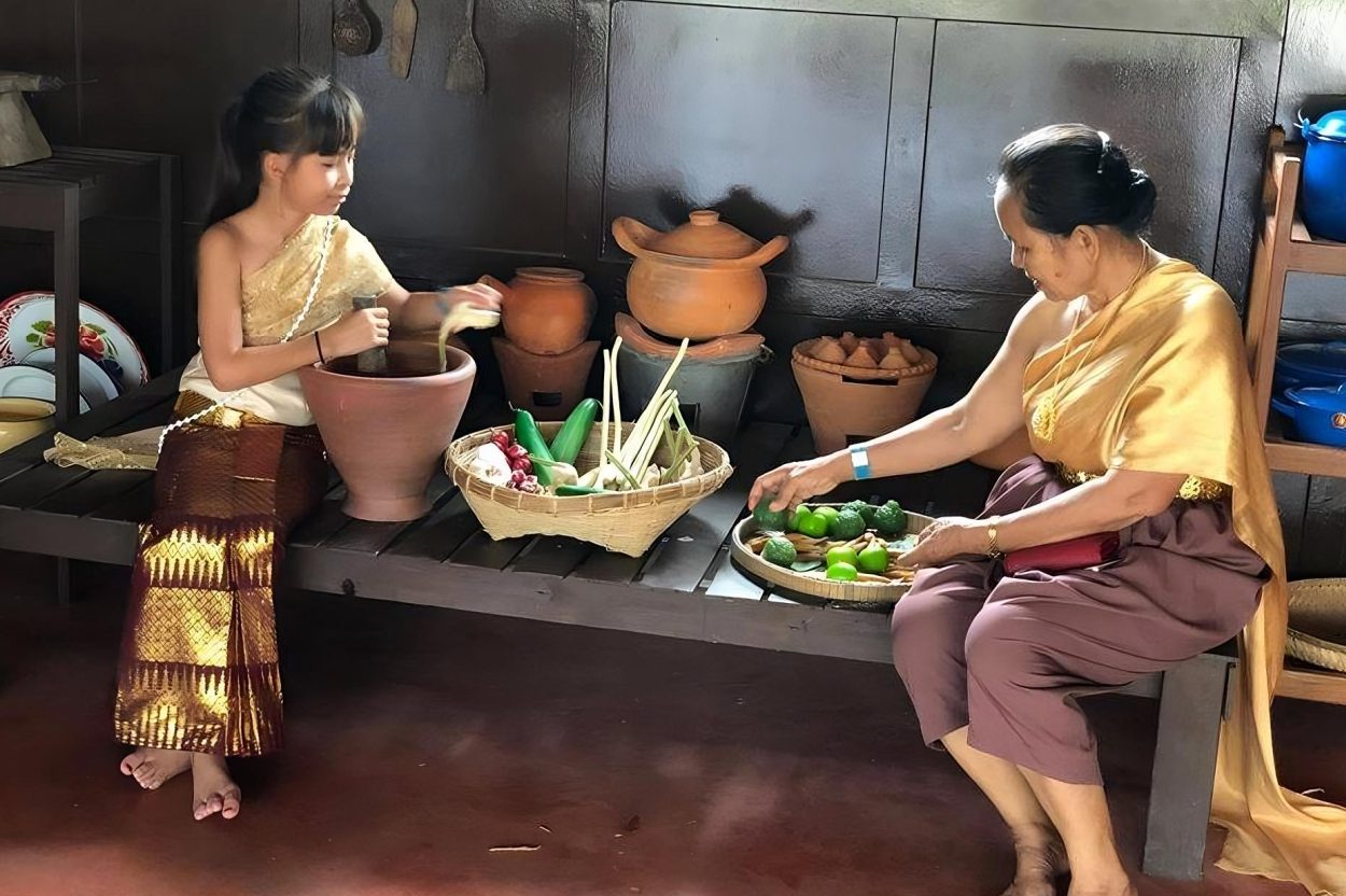 Traditional Thai Family Culture & Values