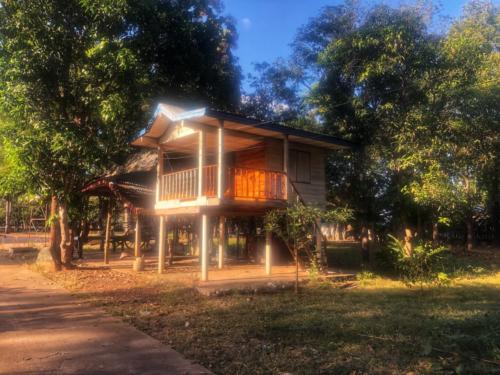 Sakon Nakhon Kuti Architecture | Thailand Monk Huts